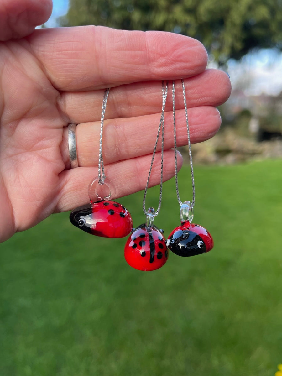 Handmade Glass Hanging Ladybird Set – Pink Pineapple Home & Gifts